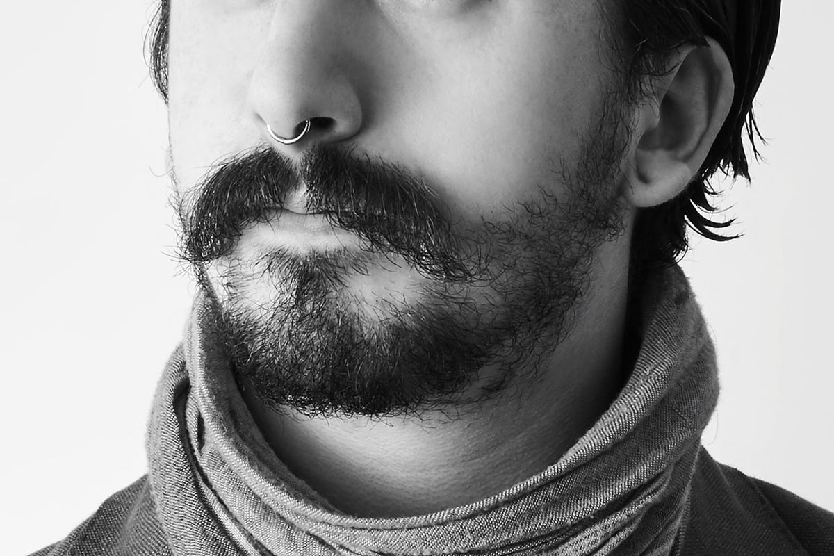 Shaping And Taming A Moustache – Murdock London